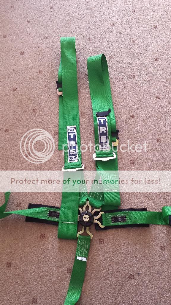 Green TRS 5 point harness | Driftworks Forum